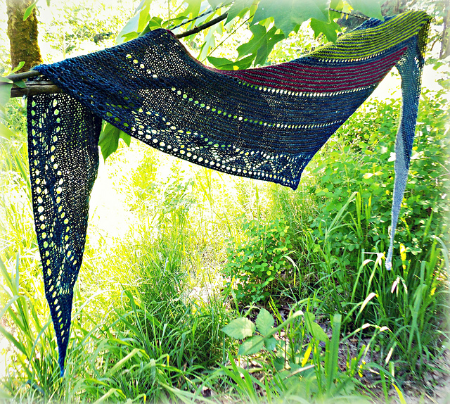 Ravelry: 2 Stones pattern by Kelly Forster