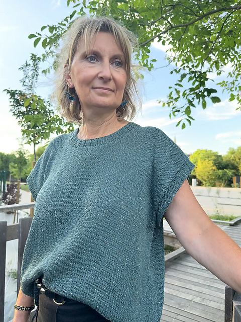 Ravelry: Nina Top pattern by Cécile Fombeur