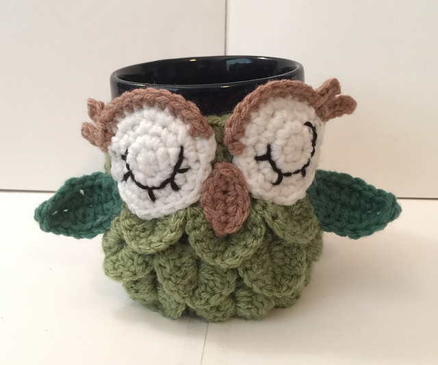 Ravelry: Owl Coffee/Tea Mug Cozy pattern by Katerina Cohee