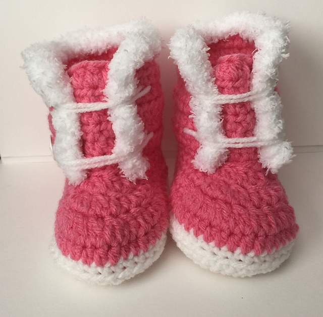 Ravelry: 6-9 Month Fuzzy Trim Boots pattern by Katerina Cohee