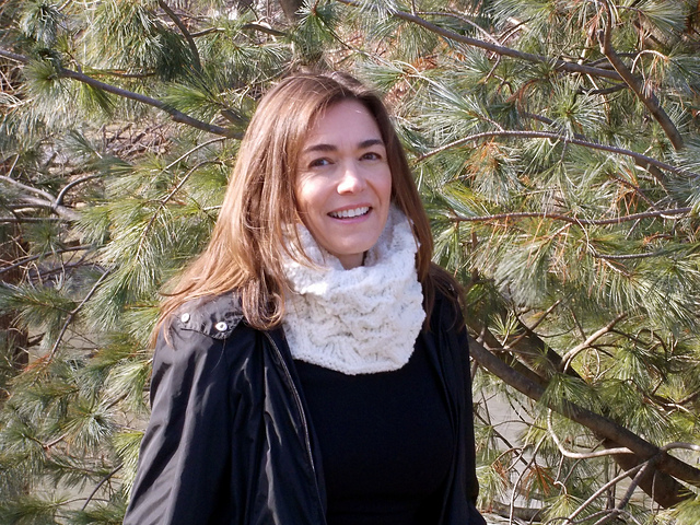 Ravelry: Crested Cowl pattern by Elizabeth Mautz-Redmann