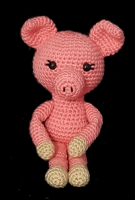 Ravelry: Gherkin the Pig pattern by Kelli's Kreations