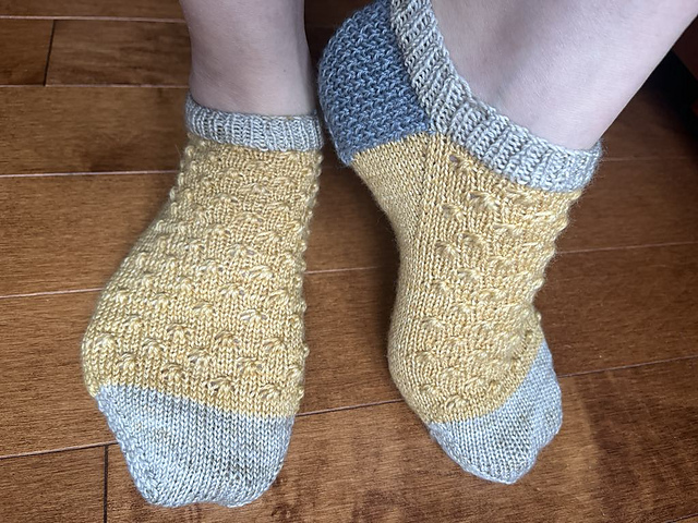 Ravelry: Beta pattern by Karine LF designer