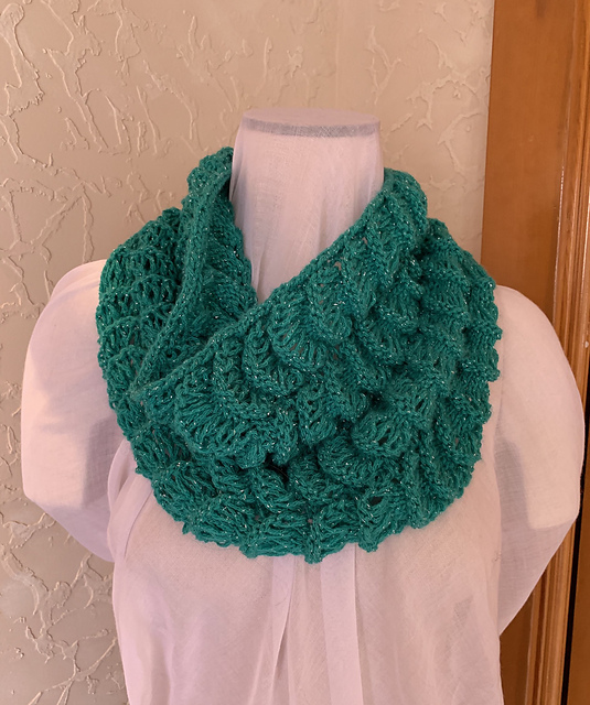 Ravelry: knittothebone's Sapphire Sparkle Angel Wings Scarf