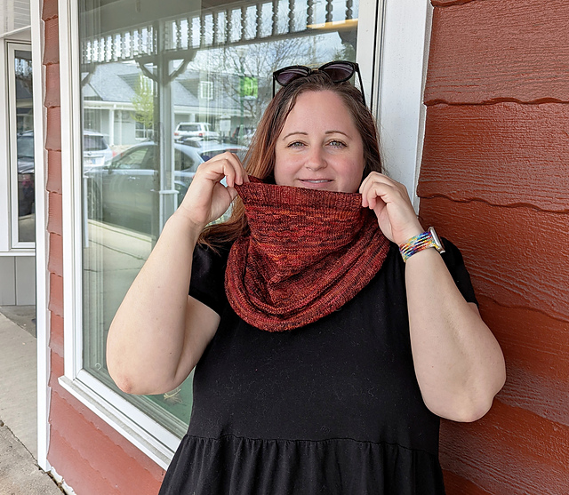 Ravelry: Brick Street Cowl pattern by Katie M. Marsh