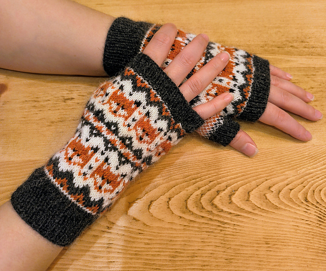 Ravelry: Fox Family Mitts pattern by Kate Elizabeth