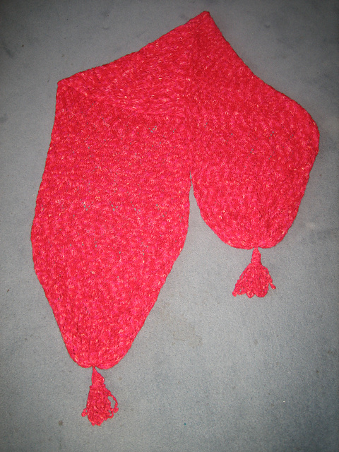 Ravelry: Shetland Scarf pattern by Mrs. Henry Owen