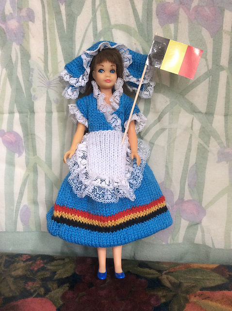 Ravelry: Belgian European Poppet pattern by Patons UK