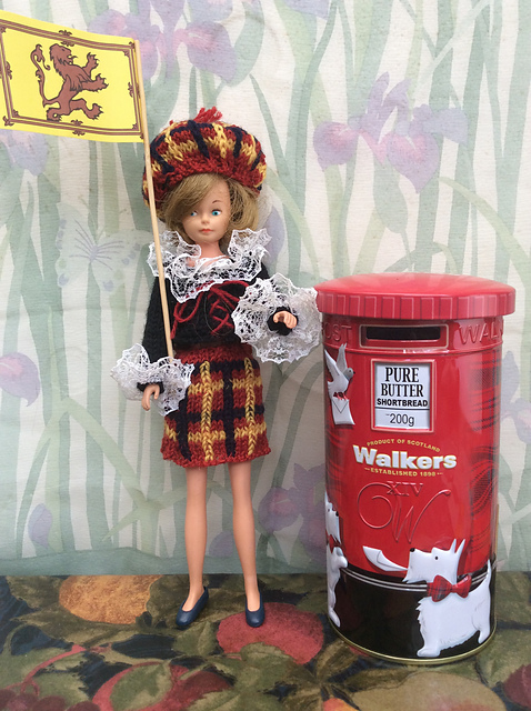 Ravelry: Scottish Lassie pattern by Patons UK