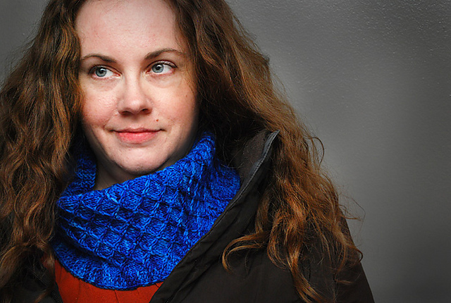 Ravelry: Kerr Diamond Cowl pattern by Kris Carlson
