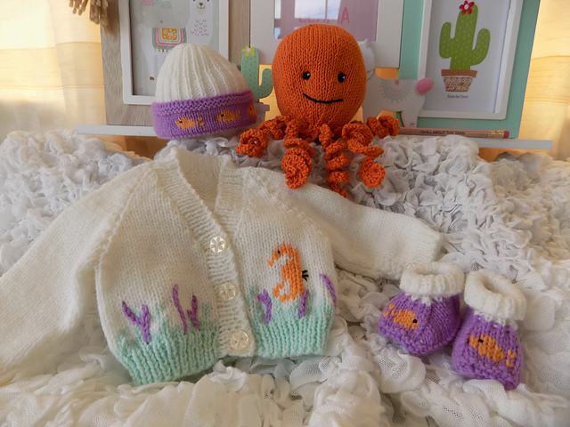 Ravelry: Premature Baby 10in Sea Set pattern by Angela Turner