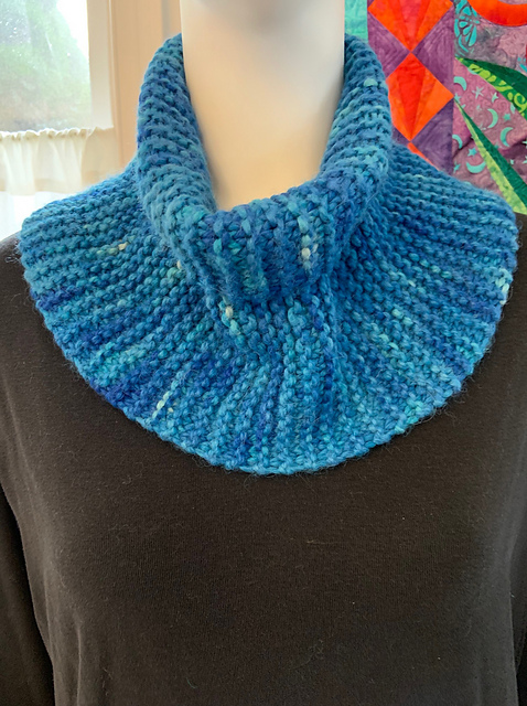 Ravelry: Short-row Cowl pattern by Jeri Riggs