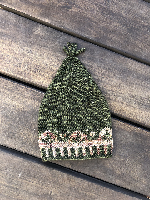 Ravelry: Little Elf Hat pattern by Nell Kirchhoff
