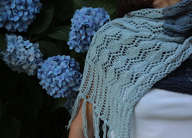 Ravelry: August in bloom pattern by Knitting For Breakfast