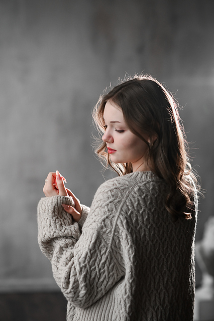 Ravelry: Vinca Sweater pattern by Natalie Pelykh