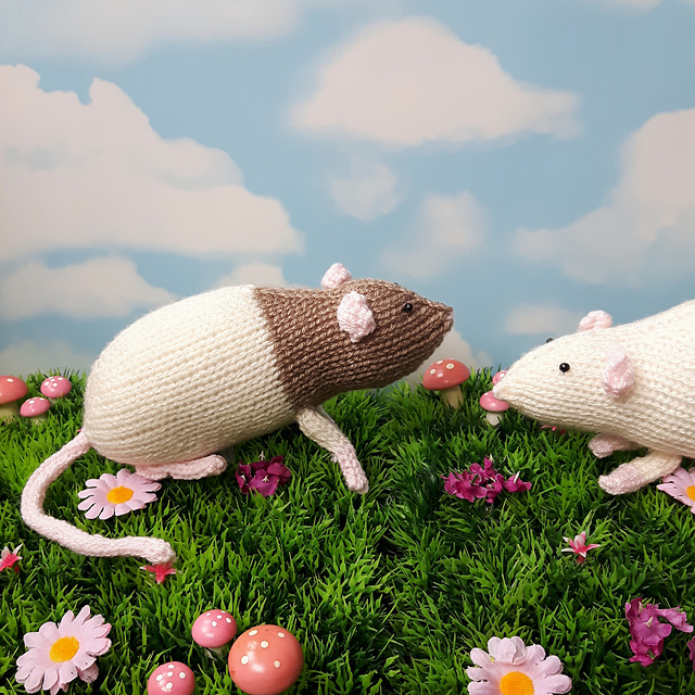 Ravelry: Domestic rat toy pattern by Nicky Stewart