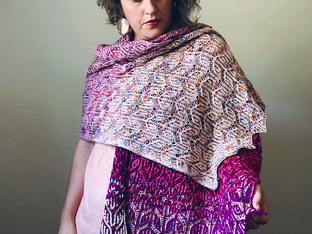 Ravelry: Sizz pattern by Lesley Anne Robinson
