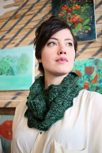Ravelry: Donna pattern by Shannon Okey
