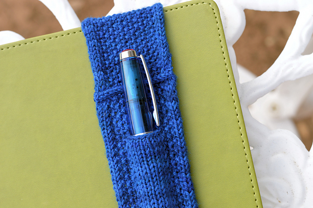 Ravelry: Journal Band with Pen Pocket pattern by Still Life with Knitting