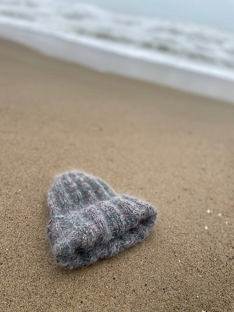 Ravelry: Basic Beginner warm Hats pattern by Knitting House
