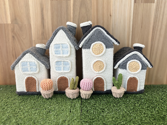 Ravelry: Knit House pattern by Annie Ahn