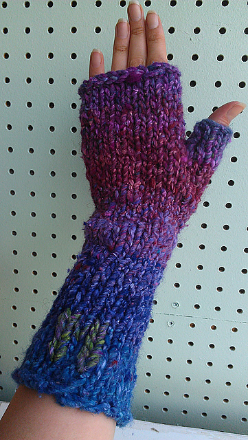Ravelry: Simple Gauntlets pattern by Haley Waxberg