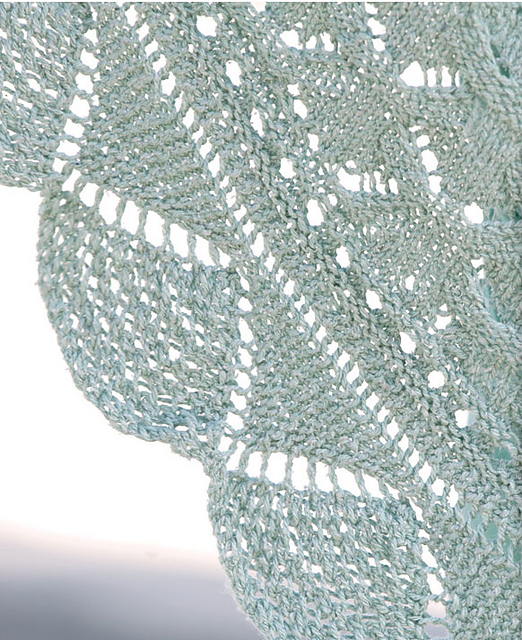 Ravelry: Seafoam Shells pattern by Hélène Rush