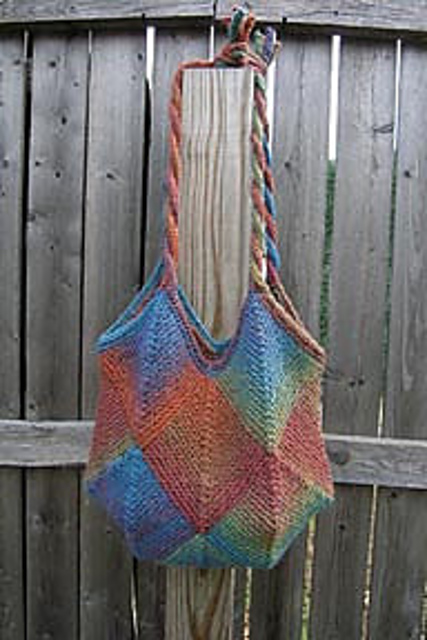 Ravelry: Painted Diamond Bag 1536 pattern by Hélène Rush