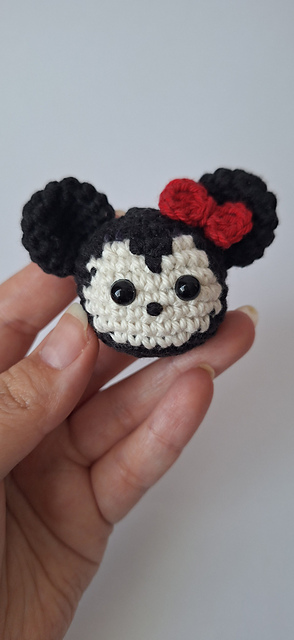 Ravelry: Minnie pattern by Paulina Contreras Norambuena