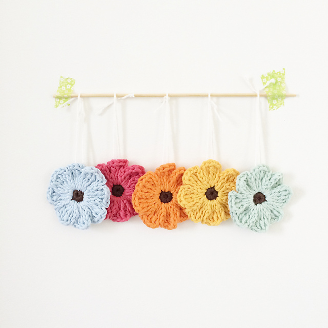 Ravelry: Zoe Crochet Flower pattern by Aki M