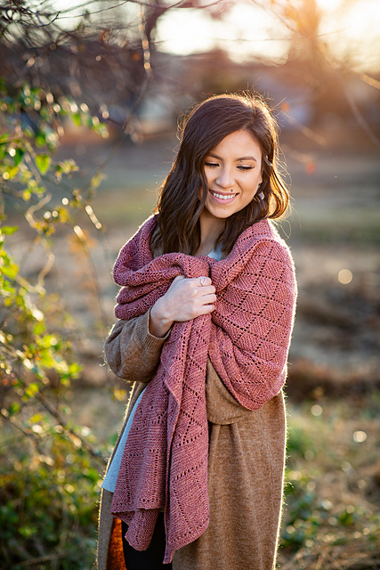 Ravelry: Solaris Wrap pattern by Andrea Cull