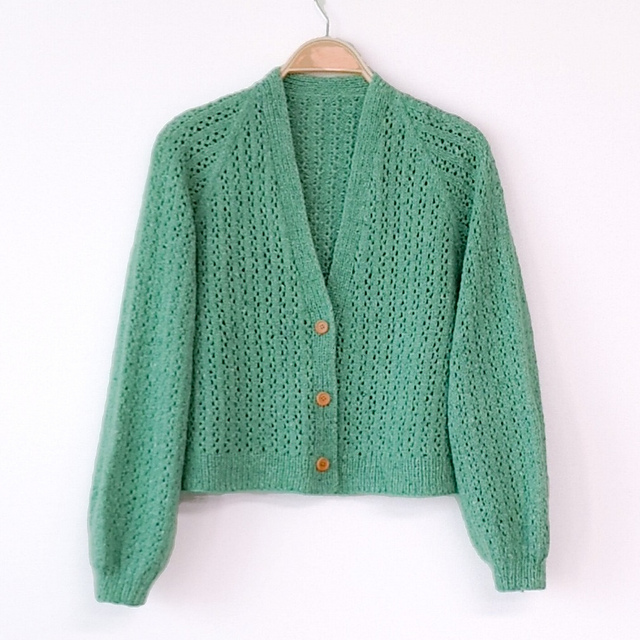 Ravelry: Olive Cardigan pattern by Knit_row