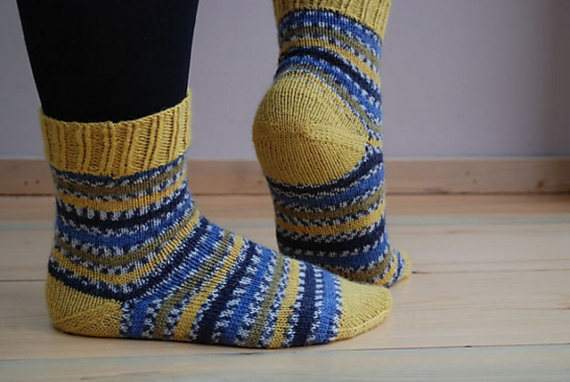 Ravelry: Flexor pattern by Clare Devine