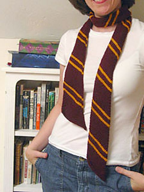 Ravelry: HiP scarf pattern by Alison Hansel