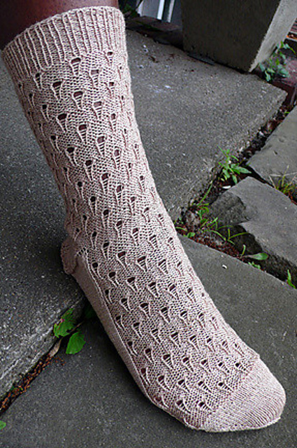 Ravelry: Summer Fun Socks pattern by Anne Hanson