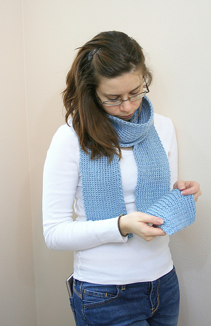 Ravelry: Womens Ribbed Scarf pattern by Brandie Knaggs