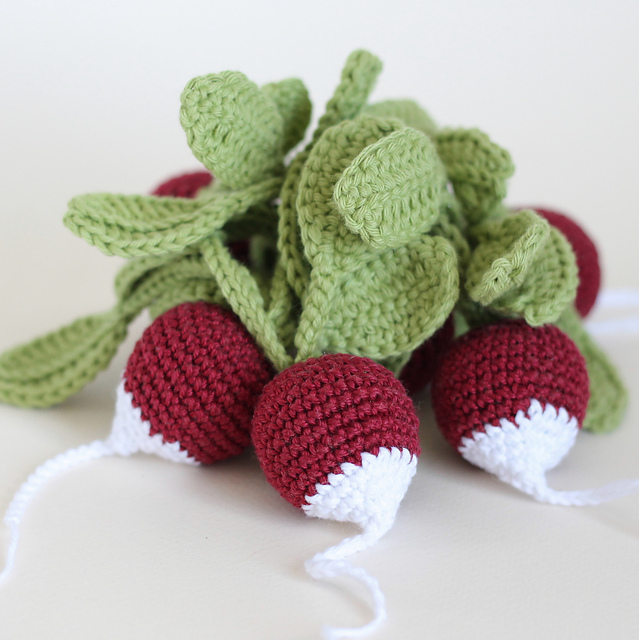 Ravelry: Radishes pattern by Vira Velmozhna