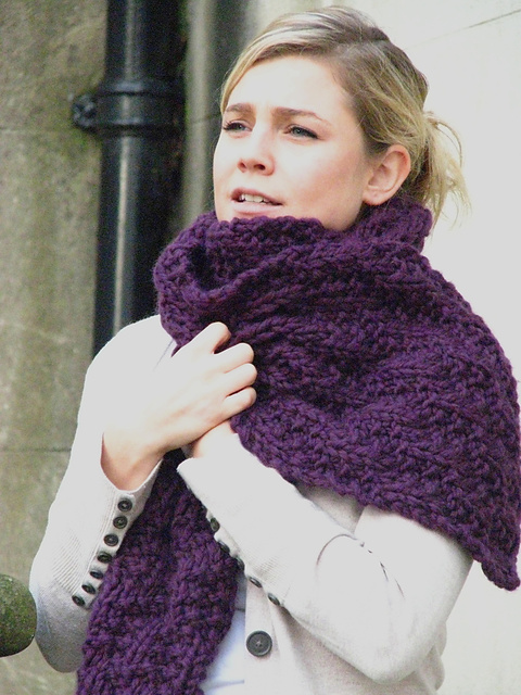 Ravelry: Chunky mock cable scarf pattern by Alex Lawson
