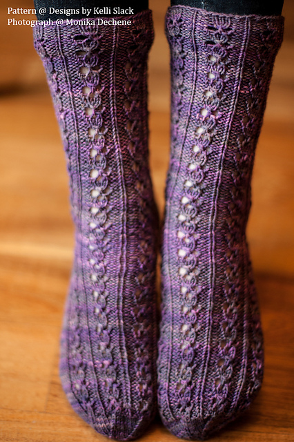 Ravelry: Temira Socks pattern by Kelli Slack