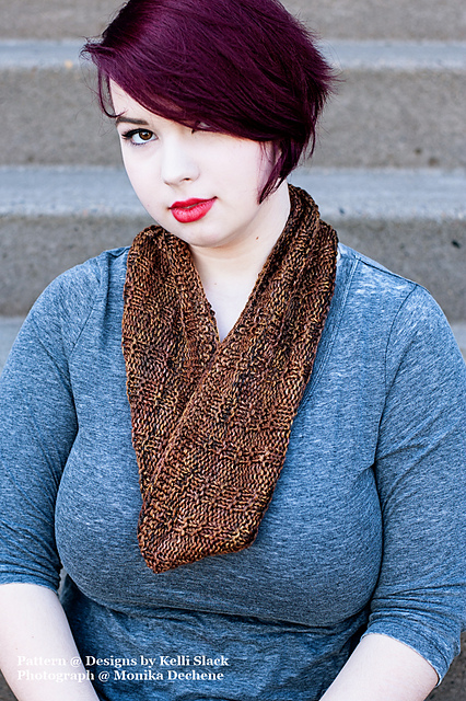 Ravelry: Scooby Cowl pattern by Kelli Slack