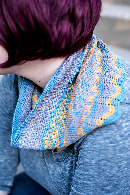 Ravelry: Oregon Wildflowers Cowl MKAL pattern by Kelli Slack