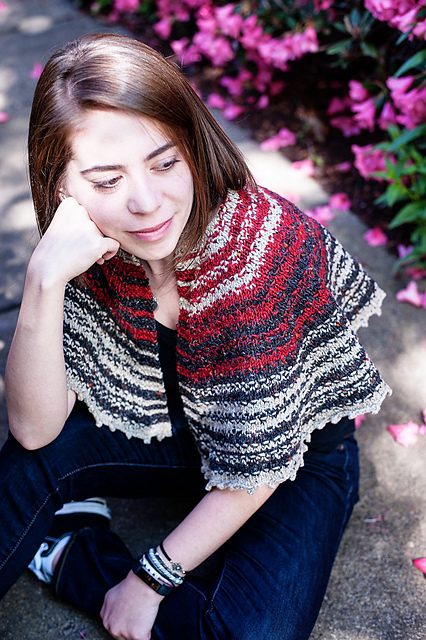 Ravelry: Tumalo Shawl pattern by Kelli Slack