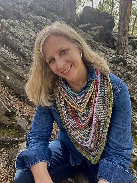 Ravelry: Slip Crazy Cowl pattern by Chit Chat Knits