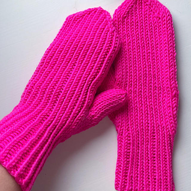 Ravelry: Piece of Cake mittens pattern by Heidi Jokinen