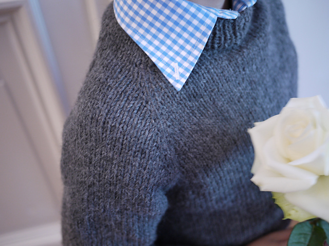 Ravelry: knitthings' Grey Pullover