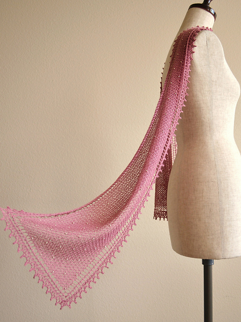 Ravelry: Pin Dot Scarf pattern by Sachiko Uemura