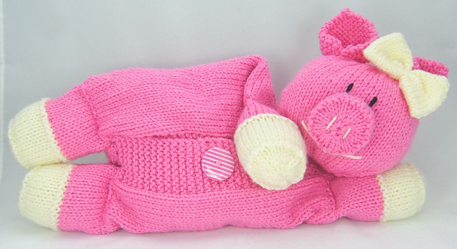 Ravelry: Pig Pyjama Case pattern by Knitting by Post