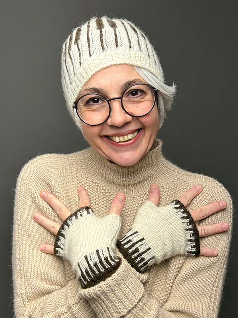 Ravelry: Handstulpen "Klaviatur" pattern by Dani Bauer