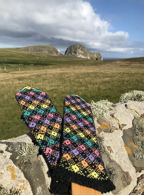 Ravelry: Knitting Jenny 13: Fair Isle Mittens pattern by Jennifer Daley