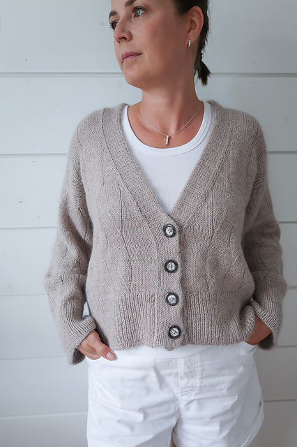 Ravelry: Mirjami Cardigan pattern by Sara Markkula